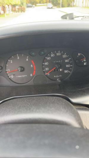 Hyundai H1 2003 in Kaunas, with an engine capacity of 2.48 L and mileage of 243 thousand km for 4799 €, photo 8 on AUTOMOTO.COM.LV