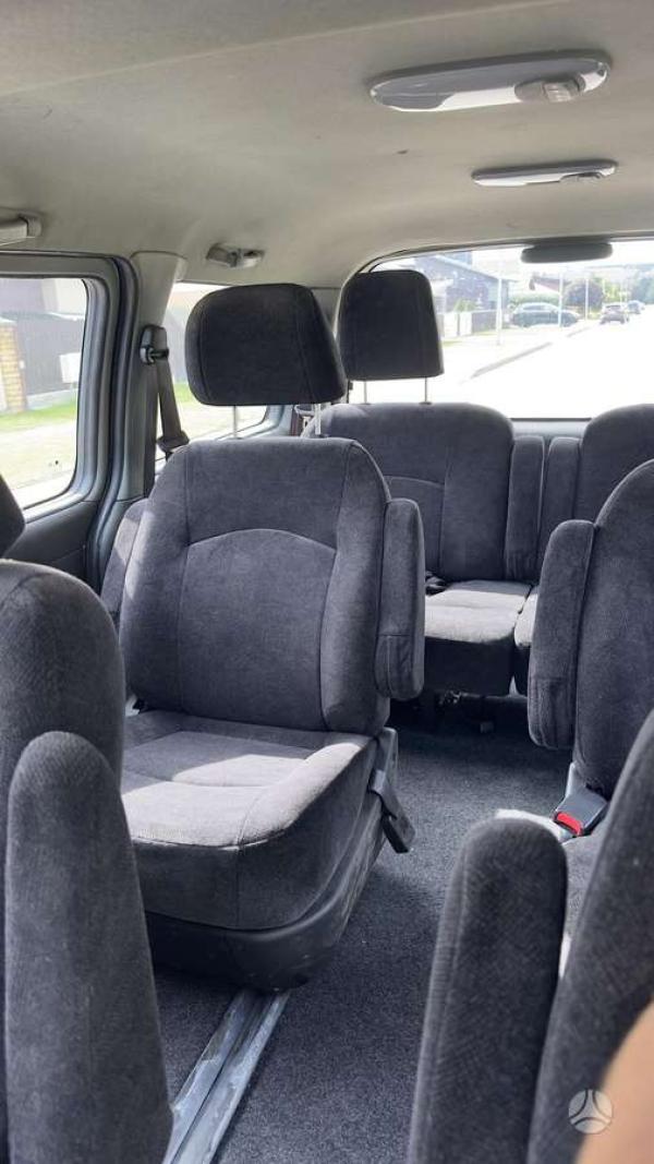 Hyundai H1 2003 in Kaunas, with an engine capacity of 2.48 L and mileage of 243 thousand km for 4799 €, photo 11 on AUTOMOTO.COM.LV