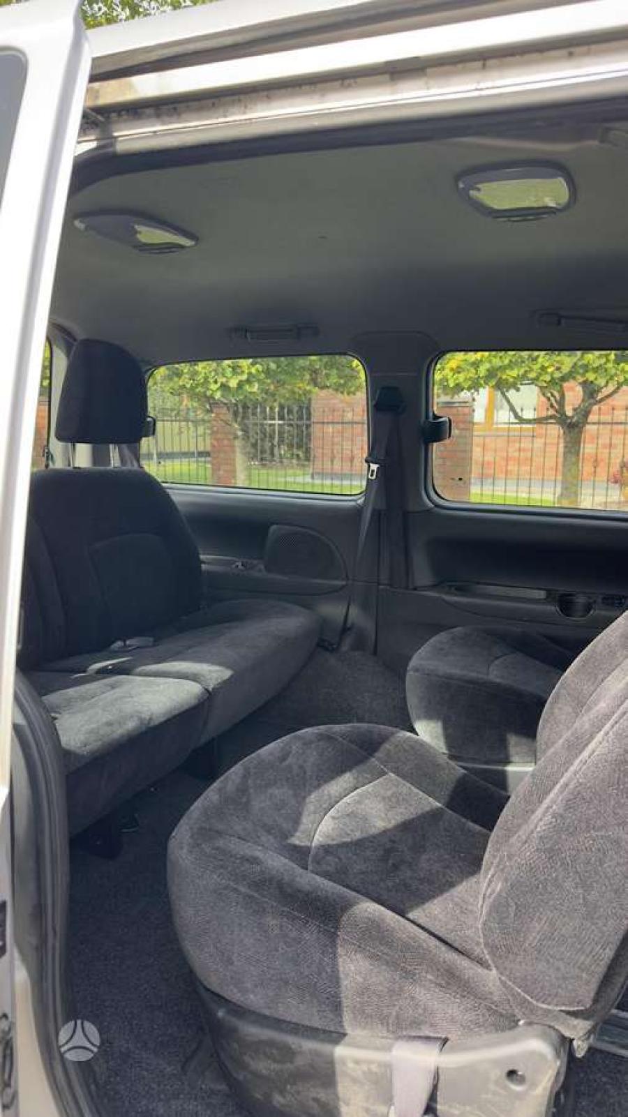 Hyundai H1 2003 in Kaunas, with an engine capacity of 2.48 L and mileage of 243 thousand km for 4799 €, photo 13 on AUTOMOTO.COM.LV