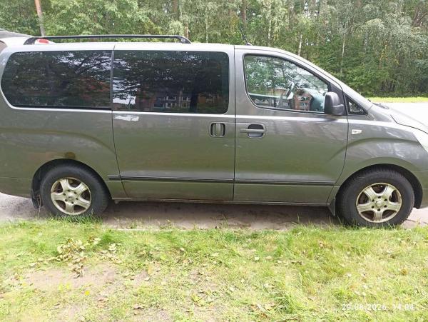 Hyundai H1 2010 Visaginas, ar dzinēja tilpumu 2.50 L un nobraukumu 245 tūkst. km par 4000 €, foto 1 vietnē AUTOMOTO.COM.LV