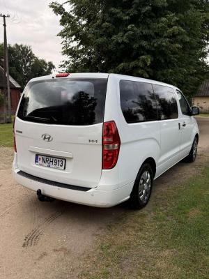 White Hyundai H1 2011 in Siauliai, with an engine capacity of 2.50 L and mileage of 278 thousand km for 6450 €, photo 7 on AUTOMOTO.COM.LV