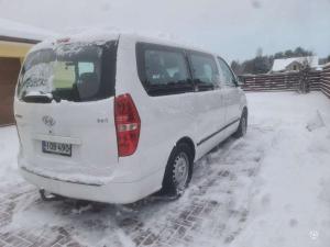 White Hyundai H1 2013 in Ignalina, with an engine capacity of 2.50 L and mileage of 287 thousand km for 3650 €, photo 4 on AUTOMOTO.COM.LV