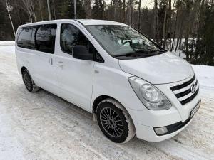 White Hyundai H1 2013 in Ukmerge, with an engine capacity of 2.50 L and mileage of 281 thousand km for 6600 €, photo 2 on AUTOMOTO.COM.LV