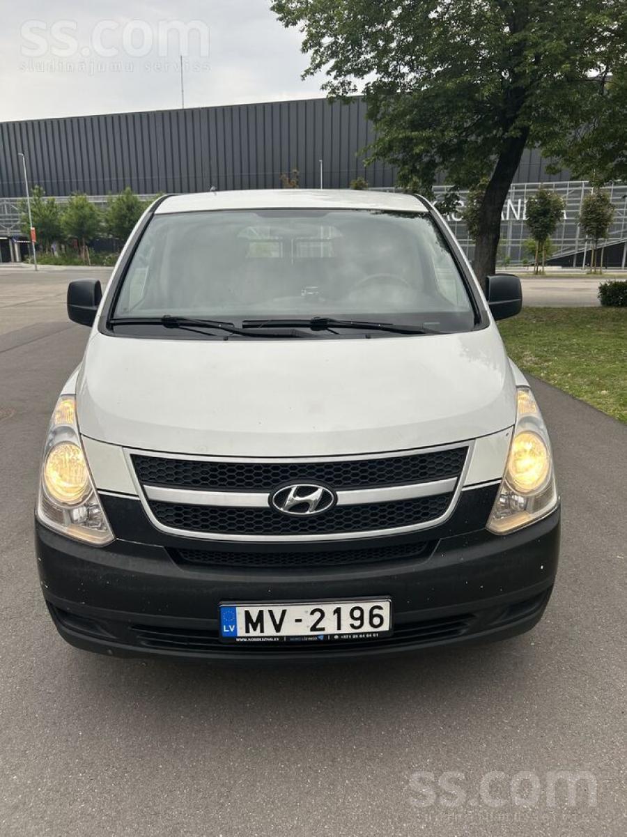 Balts Hyundai H1 2010 Rīga, ar dzinēja tilpumu 2.50 L un nobraukumu 0 tūkst. km par 6000 €, foto 1 vietnē AUTOMOTO.COM.LV