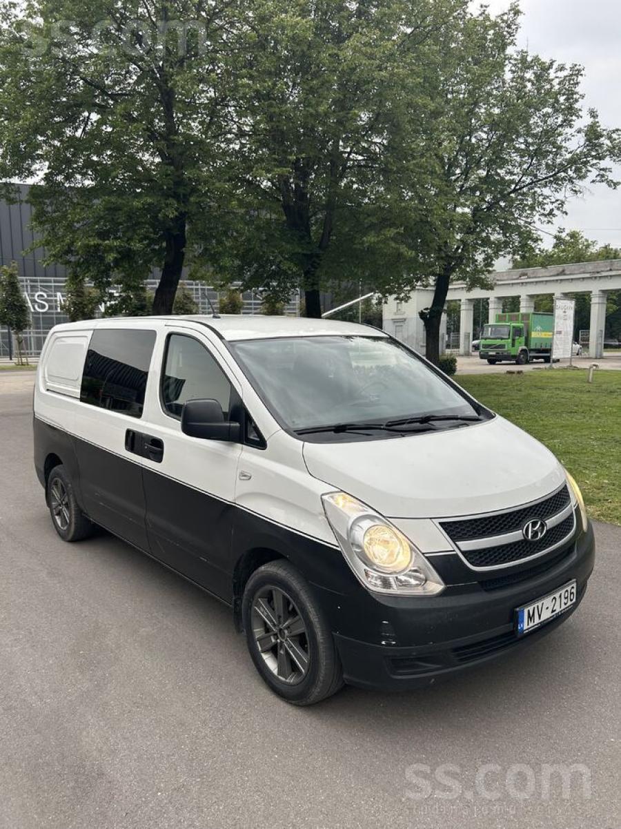 Balts Hyundai H1 2010 Rīga, ar dzinēja tilpumu 2.50 L un nobraukumu 0 tūkst. km par 6000 €, foto 2 vietnē AUTOMOTO.COM.LV