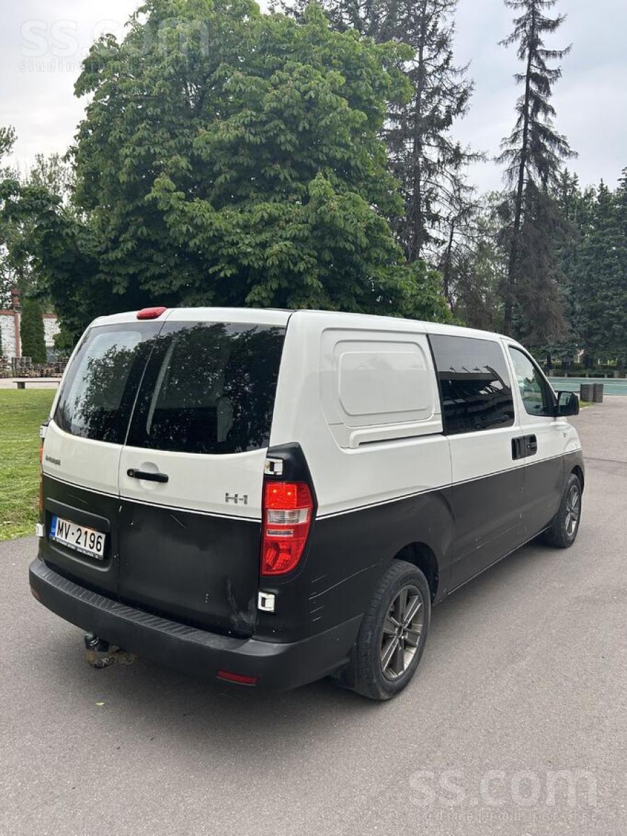 Balts Hyundai H1 2010 Rīga, ar dzinēja tilpumu 2.50 L un nobraukumu 0 tūkst. km par 6000 €, foto 4 vietnē AUTOMOTO.COM.LV