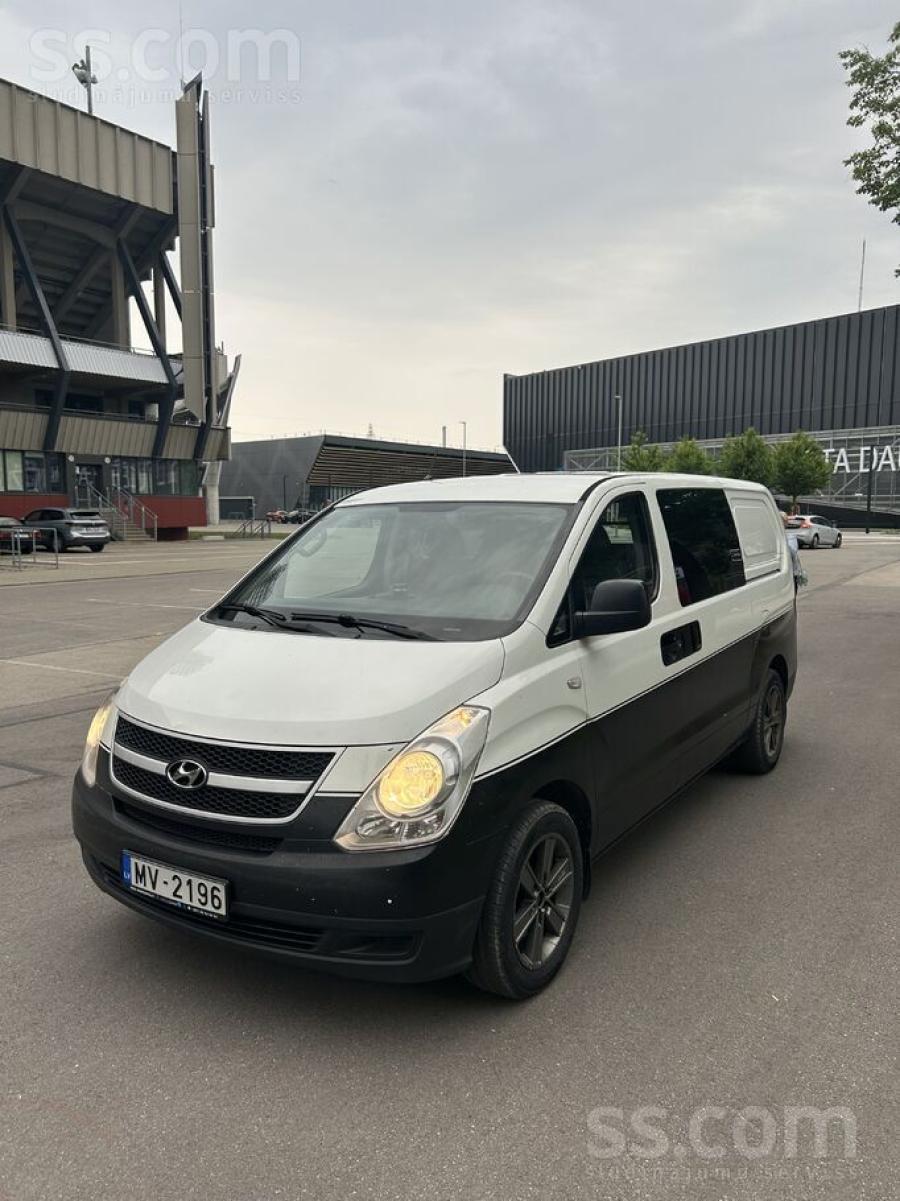 Balts Hyundai H1 2010 Rīga, ar dzinēja tilpumu 2.50 L un nobraukumu 0 tūkst. km par 6000 €, foto 8 vietnē AUTOMOTO.COM.LV