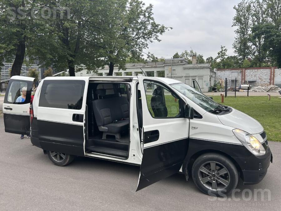 Balts Hyundai H1 2010 Rīga, ar dzinēja tilpumu 2.50 L un nobraukumu 0 tūkst. km par 6000 €, foto 12 vietnē AUTOMOTO.COM.LV