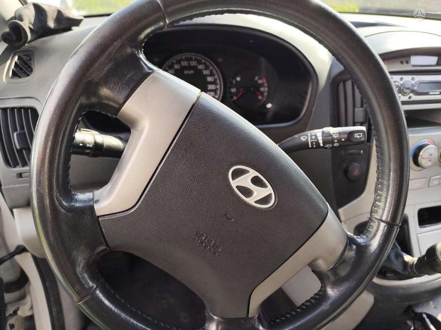 Balts Hyundai H1 2010 Klaipėda, ar dzinēja tilpumu 2.50 L un nobraukumu 202 tūkst. km par 4999 €, foto 18 vietnē AUTOMOTO.COM.LV