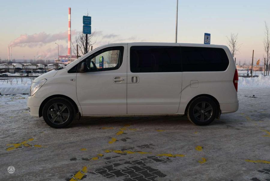 Balts Hyundai H1 2011 Viļņa, ar dzinēja tilpumu 2.50 L un nobraukumu 248 tūkst. km par 7550 €, foto 4 vietnē AUTOMOTO.COM.LV
