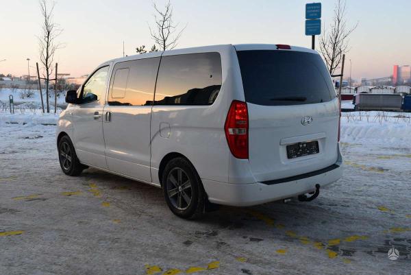 Balts Hyundai H1 2011 Viļņa, ar dzinēja tilpumu 2.50 L un nobraukumu 248 tūkst. km par 7550 €, foto 5 vietnē AUTOMOTO.COM.LV