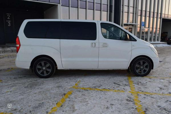Balts Hyundai H1 2011 Viļņa, ar dzinēja tilpumu 2.50 L un nobraukumu 248 tūkst. km par 7550 €, foto 8 vietnē AUTOMOTO.COM.LV