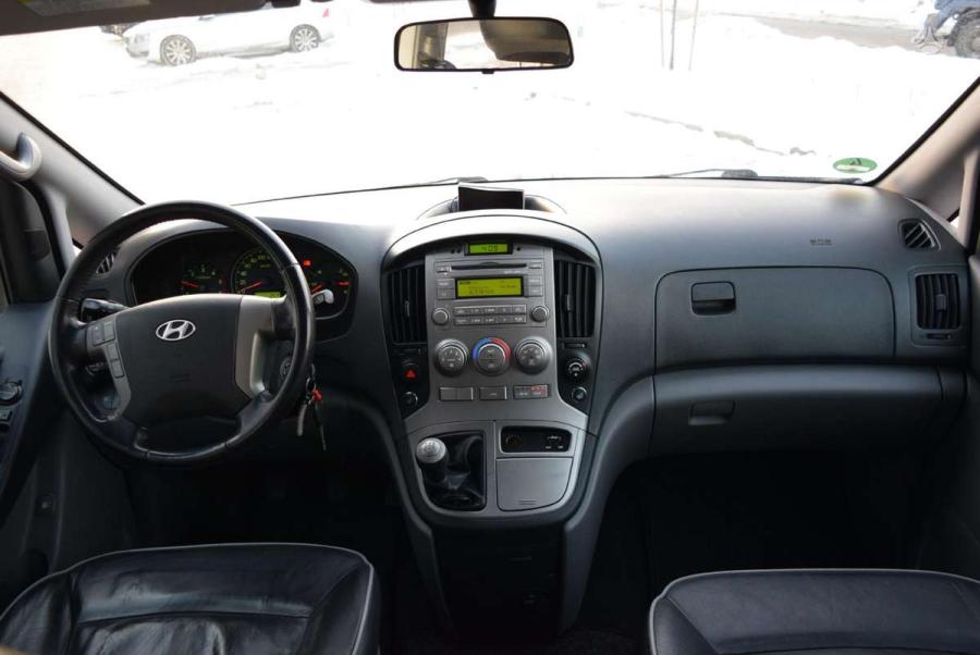 Balts Hyundai H1 2011 Viļņa, ar dzinēja tilpumu 2.50 L un nobraukumu 248 tūkst. km par 7550 €, foto 12 vietnē AUTOMOTO.COM.LV
