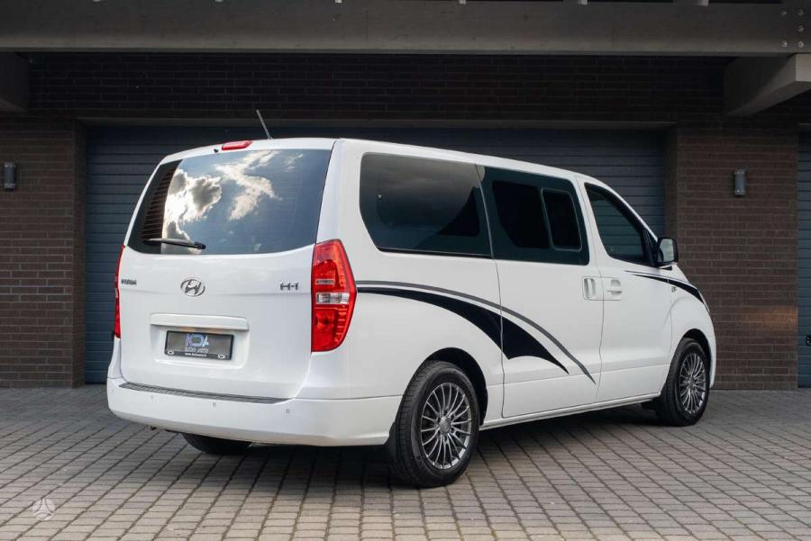 Balts Hyundai H1 2016 Marijampole, ar dzinēja tilpumu 2.50 L un nobraukumu 133 tūkst. km par 14450 €, foto 11 vietnē AUTOMOTO.COM.LV
