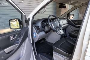 Balts Hyundai H1 2016 Marijampole, ar dzinēja tilpumu 2.50 L un nobraukumu 133 tūkst. km par 14450 €, foto 20 vietnē AUTOMOTO.COM.LV
