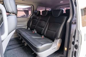 Balts Hyundai H1 2016 Marijampole, ar dzinēja tilpumu 2.50 L un nobraukumu 133 tūkst. km par 14450 €, foto 27 vietnē AUTOMOTO.COM.LV