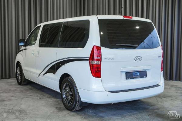 White Hyundai H1 2016 in Marijampole, with an engine capacity of 2.50 L and mileage of 133 thousand km for 13450 €, photo 7 on AUTOMOTO.COM.LV