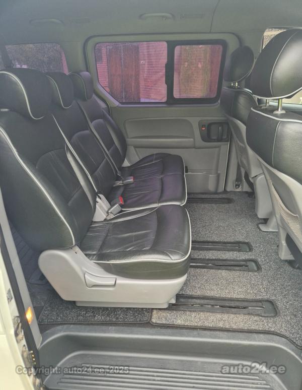 Balts Hyundai H1 2011 Tallina, ar dzinēja tilpumu 2.50 L un nobraukumu 255 tūkst. km par 8000 €, foto 11 vietnē AUTOMOTO.COM.LV