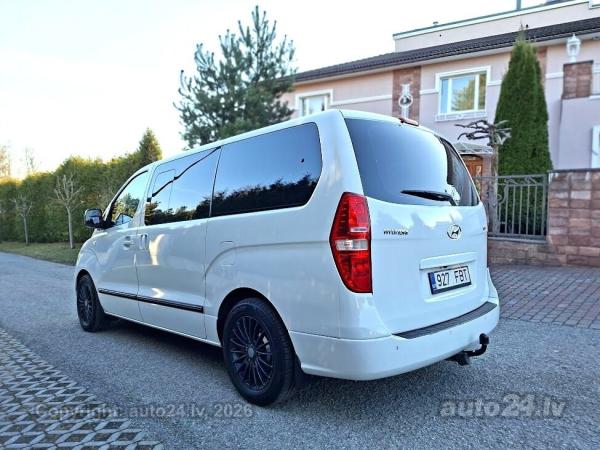 Balts Hyundai H1 2011 Tallina, ar dzinēja tilpumu 2.50 L un nobraukumu 260 tūkst. km par 7900 €, foto 5 vietnē AUTOMOTO.COM.LV