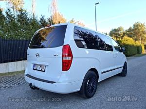 Balts Hyundai H1 2011 Tallina, ar dzinēja tilpumu 2.50 L un nobraukumu 260 tūkst. km par 7900 €, foto 7 vietnē AUTOMOTO.COM.LV