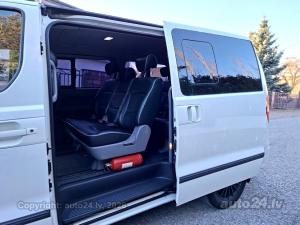 Balts Hyundai H1 2011 Tallina, ar dzinēja tilpumu 2.50 L un nobraukumu 260 tūkst. km par 7900 €, foto 11 vietnē AUTOMOTO.COM.LV
