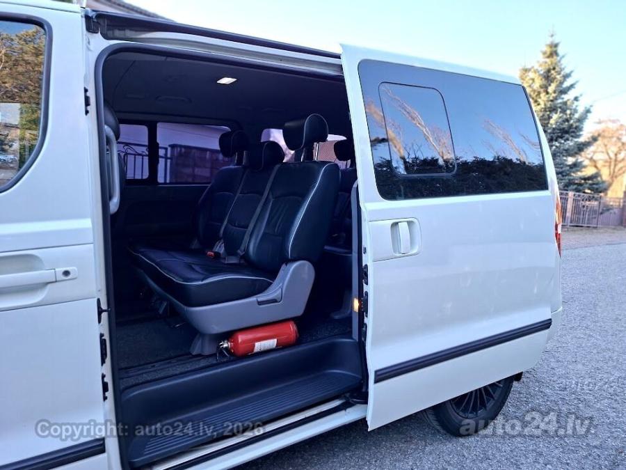 Balts Hyundai H1 2011 Tallina, ar dzinēja tilpumu 2.50 L un nobraukumu 260 tūkst. km par 7900 €, foto 11 vietnē AUTOMOTO.COM.LV