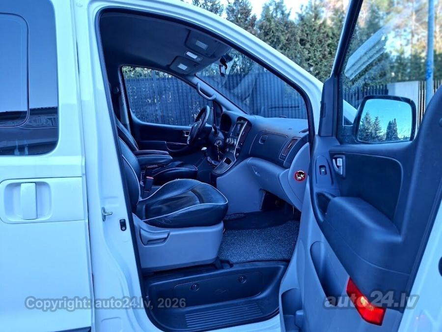 Balts Hyundai H1 2011 Tallina, ar dzinēja tilpumu 2.50 L un nobraukumu 260 tūkst. km par 7900 €, foto 13 vietnē AUTOMOTO.COM.LV