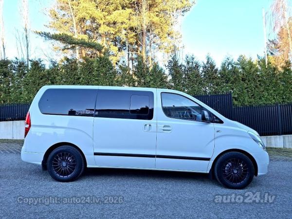 Белый Хендай Н1 2011 в Таллин, объемом двигателя 2.50 л и пробегом 260 тыс. км за 7900 €, фото 4 на AUTOMOTO.COM.LV