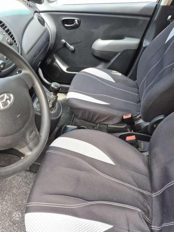 Melns Hyundai i10 2010 Kuršėnai, ar dzinēja tilpumu 1.09 L un nobraukumu 227 tūkst. km par 1800 €, foto 3 vietnē AUTOMOTO.COM.LV