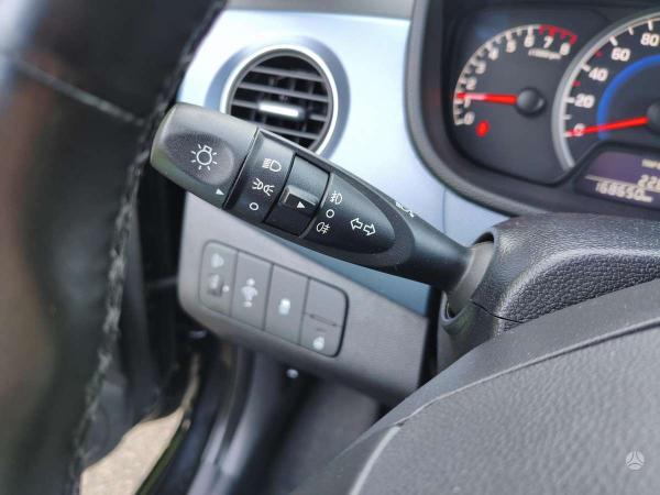 Melns Hyundai i10 2015 Panevēža, ar dzinēja tilpumu 1.00 L un nobraukumu 166 tūkst. km par 3600 €, foto 6 vietnē AUTOMOTO.COM.LV
