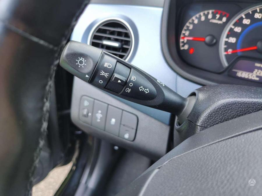 Melns Hyundai i10 2015 Panevēža, ar dzinēja tilpumu 1.00 L un nobraukumu 166 tūkst. km par 3600 €, foto 7 vietnē AUTOMOTO.COM.LV