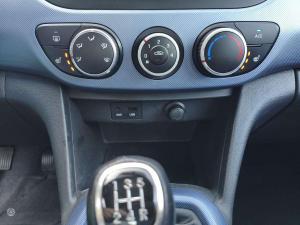 Melns Hyundai i10 2015 Panevēža, ar dzinēja tilpumu 1.00 L un nobraukumu 166 tūkst. km par 3600 €, foto 11 vietnē AUTOMOTO.COM.LV