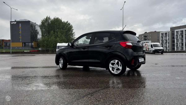 Melns Hyundai i10 2021 Viļņa, ar dzinēja tilpumu 1.00 L un nobraukumu 47 tūkst. km par 9650 €, foto 2 vietnē AUTOMOTO.COM.LV
