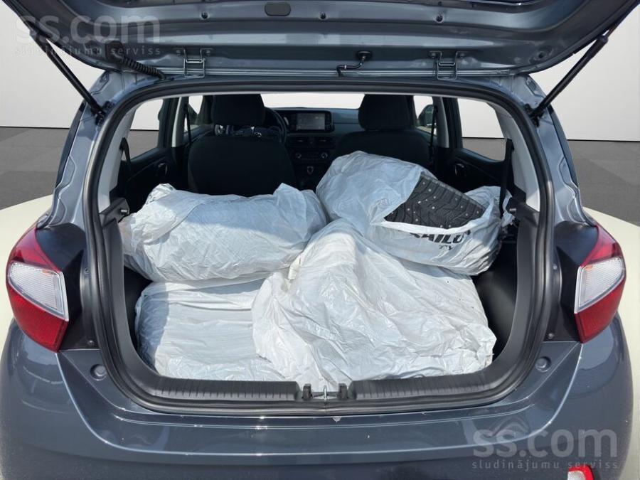 Черный Хендай и10 2021 в Рига, объемом двигателя 1.20 л и пробегом 74 тыс. км за 9490 €, фото 17 на AUTOMOTO.COM.LV
