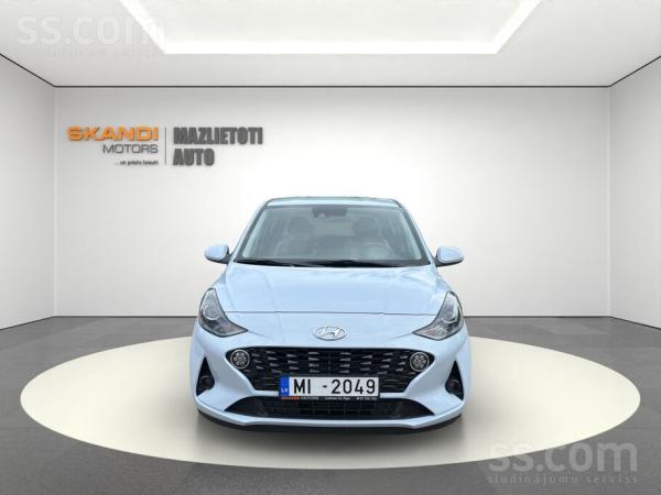 Blue Hyundai i10 2021 in Riga, with an engine capacity of 1.20 L and mileage of 87 thousand km for 9490 €, photo 3 on AUTOMOTO.COM.LV