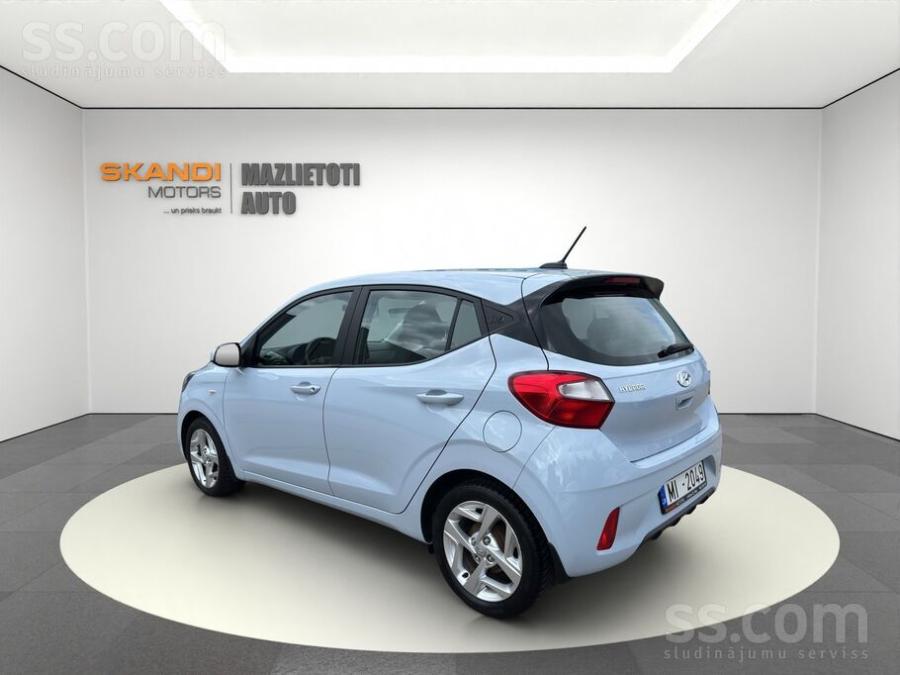 Blue Hyundai i10 2021 in Riga, with an engine capacity of 1.20 L and mileage of 87 thousand km for 9490 €, photo 5 on AUTOMOTO.COM.LV