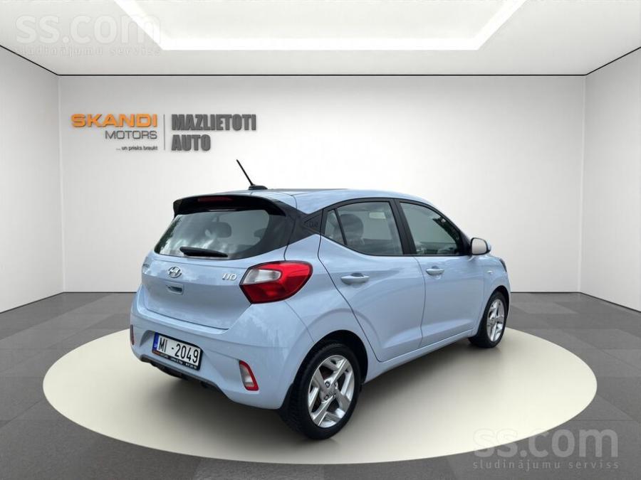 Blue Hyundai i10 2021 in Riga, with an engine capacity of 1.20 L and mileage of 87 thousand km for 9490 €, photo 7 on AUTOMOTO.COM.LV