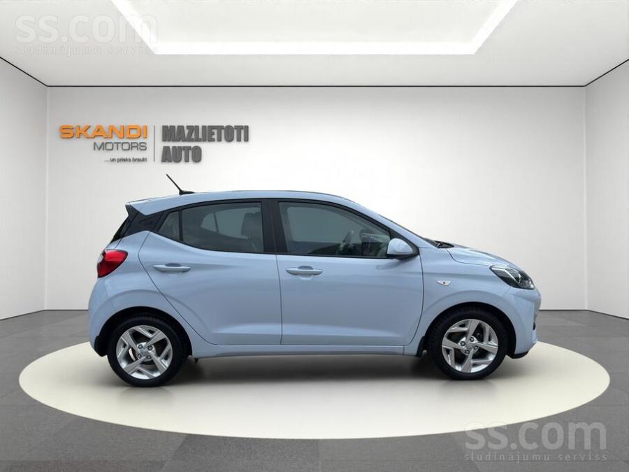 Blue Hyundai i10 2021 in Riga, with an engine capacity of 1.20 L and mileage of 87 thousand km for 9490 €, photo 8 on AUTOMOTO.COM.LV