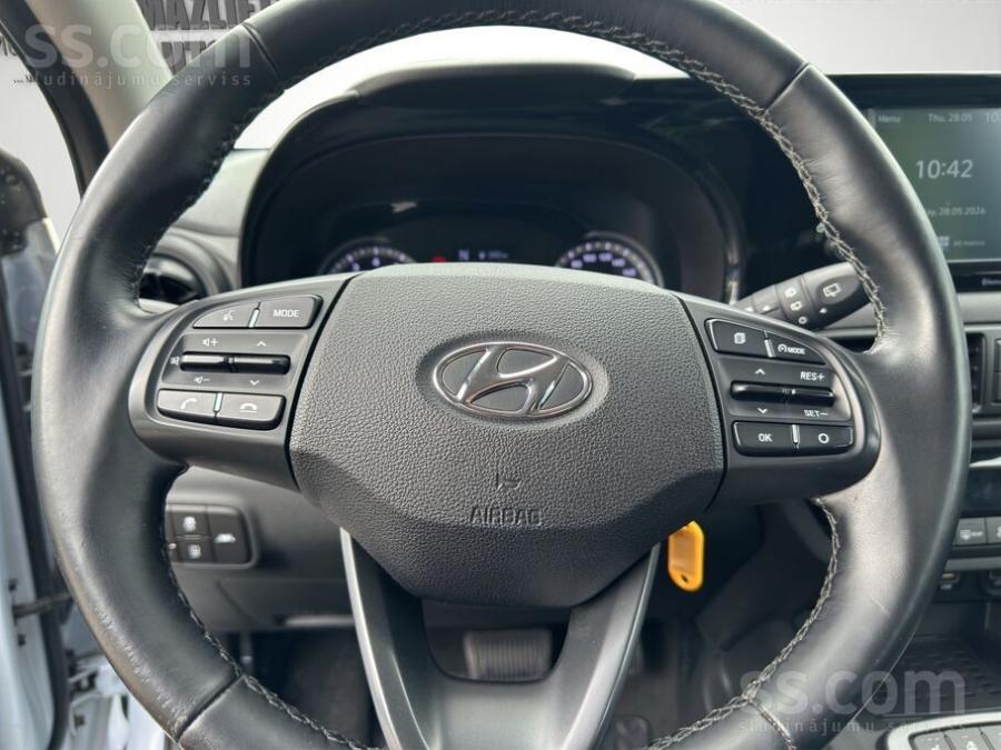 Blue Hyundai i10 2021 in Riga, with an engine capacity of 1.20 L and mileage of 87 thousand km for 9490 €, photo 11 on AUTOMOTO.COM.LV
