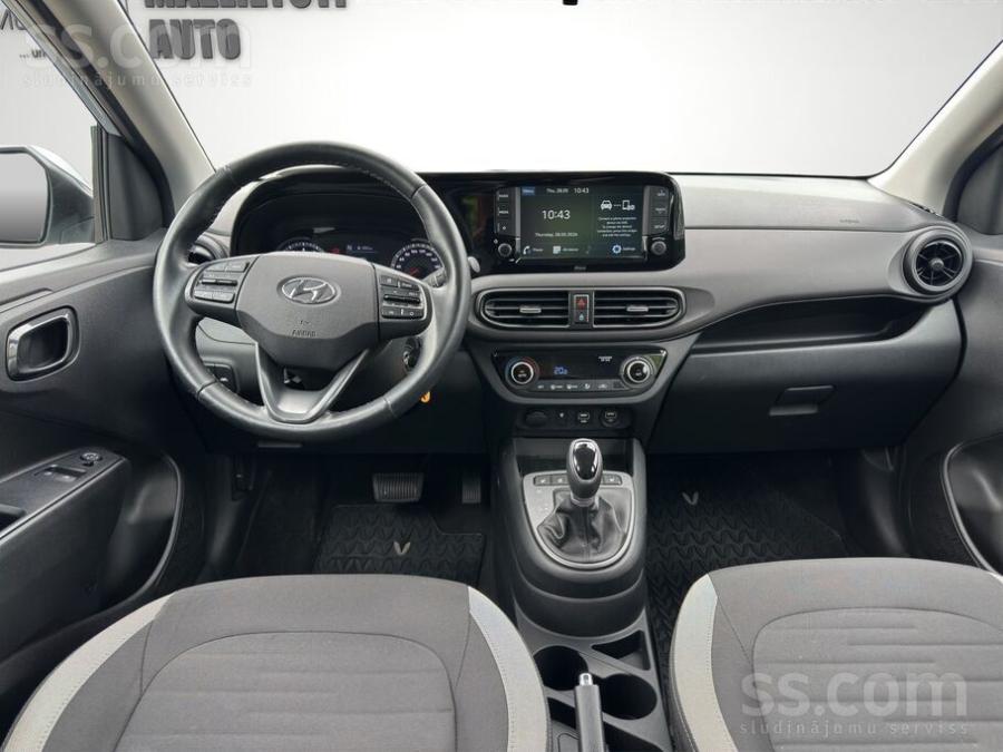Blue Hyundai i10 2021 in Riga, with an engine capacity of 1.20 L and mileage of 87 thousand km for 9490 €, photo 15 on AUTOMOTO.COM.LV