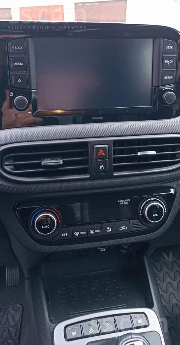 Zaļš Hyundai i10 2022 Rīga, ar dzinēja tilpumu 1.20 L un nobraukumu 6 tūkst. km par 11700 €, foto 8 vietnē AUTOMOTO.COM.LV