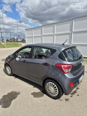 Hyundai i10 2014 Alīta, ar dzinēja tilpumu 1.00 L un nobraukumu 348 tūkst. km par 3300 €, foto  vietnē AUTOMOTO.COM.LV