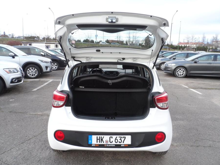 Hyundai i10 2018 in Klaipeda, with an engine capacity of 1.00 L and mileage of 80 thousand km for 4990 €, photo 18 on AUTOMOTO.COM.LV
