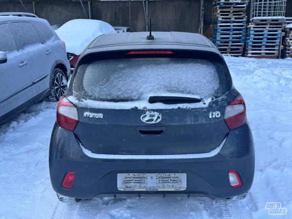 Hyundai i10 2021 in Vilnius, with an engine capacity of 1.00 L and mileage of 100 thousand km for 2950 €, photo 4 on AUTOMOTO.COM.LV