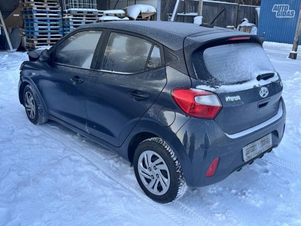 Hyundai i10 2021 in Vilnius, with an engine capacity of 1.00 L and mileage of 100 thousand km for 2950 €, photo 5 on AUTOMOTO.COM.LV