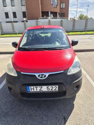 Red Hyundai i10 2010 in Kaunas, with an engine capacity of 1.09 L and mileage of 159 thousand km for 2500 €, photo  on AUTOMOTO.COM.LV