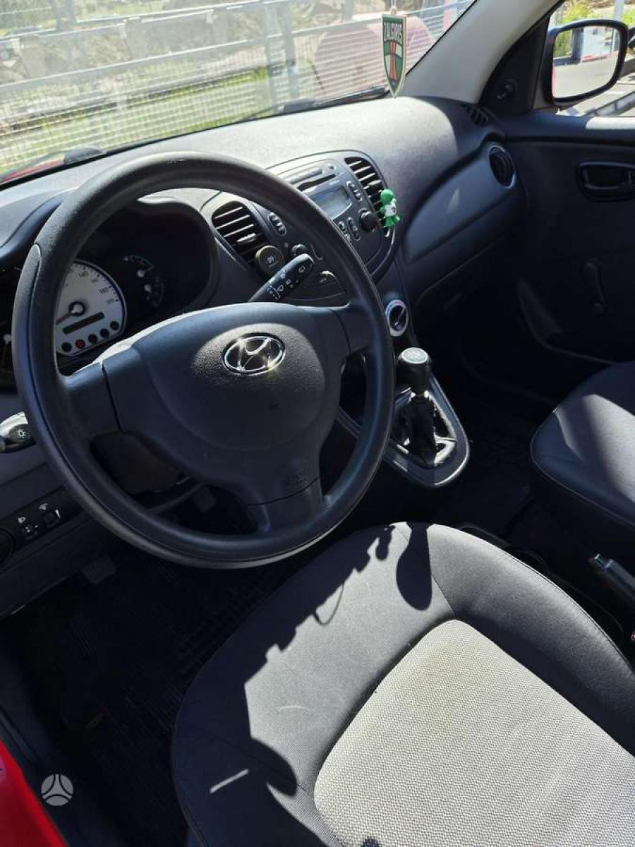Sarkans Hyundai i10 2010 Kauņa, ar dzinēja tilpumu 1.09 L un nobraukumu 159 tūkst. km par 2500 €, foto 7 vietnē AUTOMOTO.COM.LV