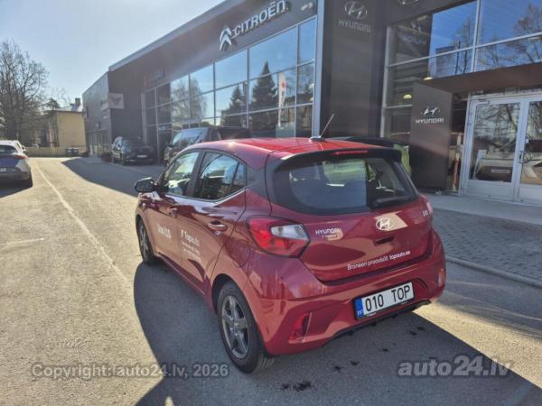 Sarkans Hyundai i10 2024 Tartu, ar dzinēja tilpumu 1.00 L un nobraukumu 4 tūkst. km par 18290 €, foto 2 vietnē AUTOMOTO.COM.LV