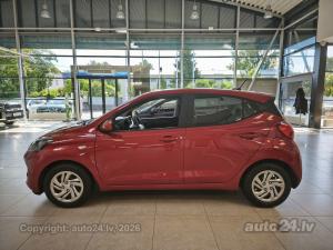 Red Hyundai i10 2024 in Tallinn, with an engine capacity of 1.00 L and mileage of 1 thousand km for 16990 €, photo 6 on AUTOMOTO.COM.LV
