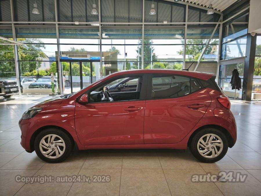 Red Hyundai i10 2024 in Tallinn, with an engine capacity of 1.00 L and mileage of 1 thousand km for 16990 €, photo 6 on AUTOMOTO.COM.LV